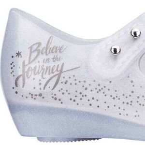 Mini Melissa | Shoes | Mini Melissa Ultragirl Frozen Flat Pearl White ...